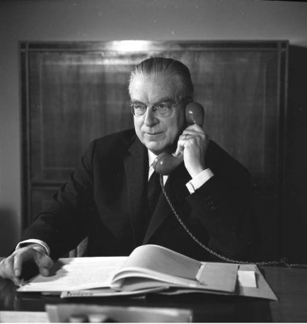 Donald Ellmaker | Vaerian IAAR Wiki | Fandom