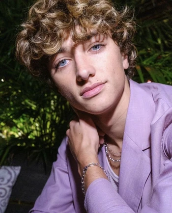 Gavin Casalegno | Wiki Vampirediaries | Fandom