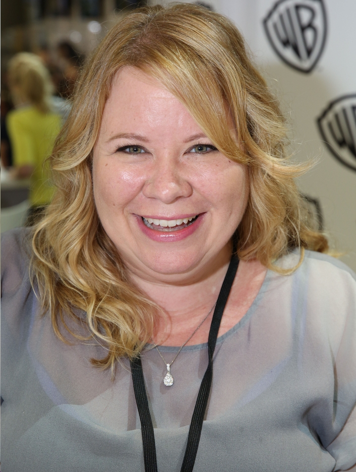 Julie Plec | Wiki Vampirediaries | Fandom