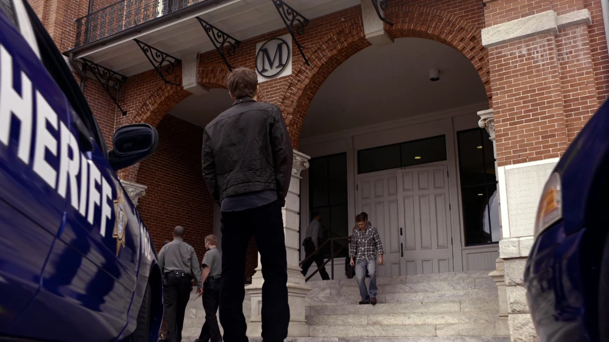 Mystic Falls Police Station | The Vampire Diaries Wiki | Fandom