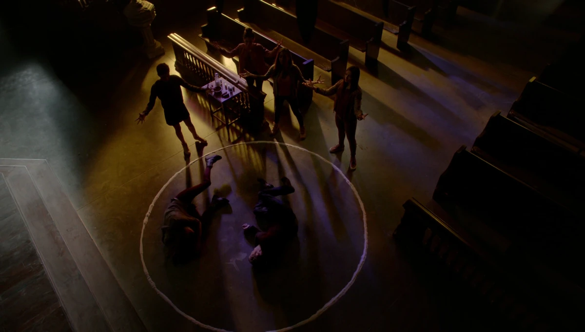 La légende d'Inadu | Wiki Vampire Diaries France | Fandom