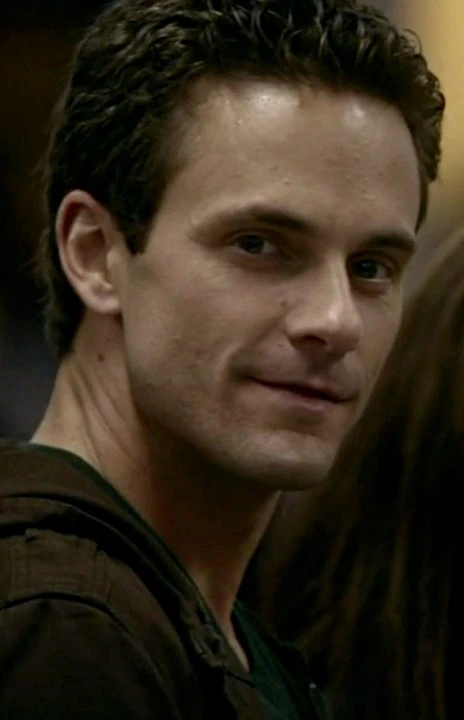 Logan Fell | Wiki Vampire Diaries France | Fandom