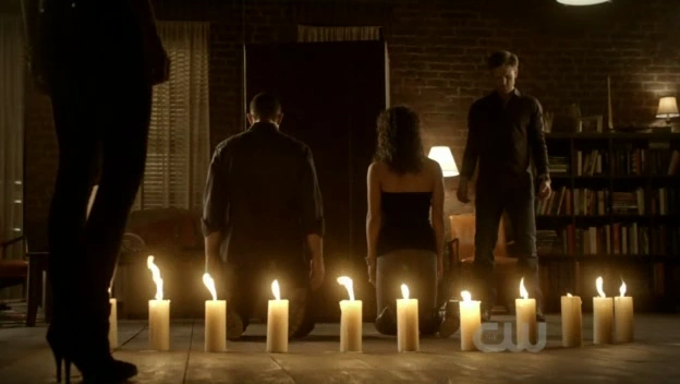 La boîte de Klaus | Wiki Vampire Diaries France | Fandom