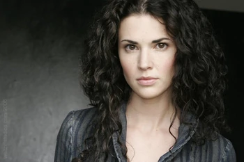 Laura Mennell | Van Helsing Wiki | Fandom