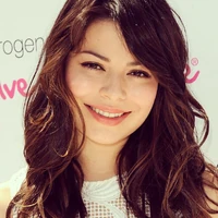 Miranda Cosgrove | Victoria Justice Wiki | Fandom