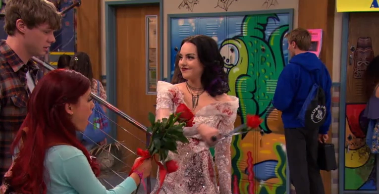 Gallery:Three Girls and a Moose | Victorious Wiki | Fandom