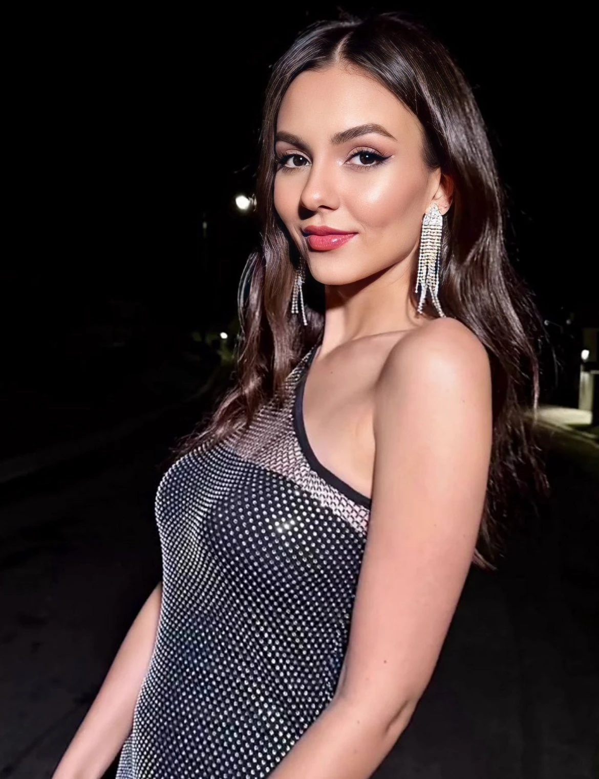 victoria justice coloring page