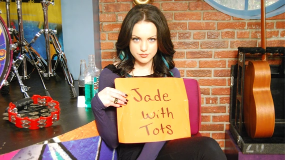 Jade with Tots | Victorious Wiki | Fandom