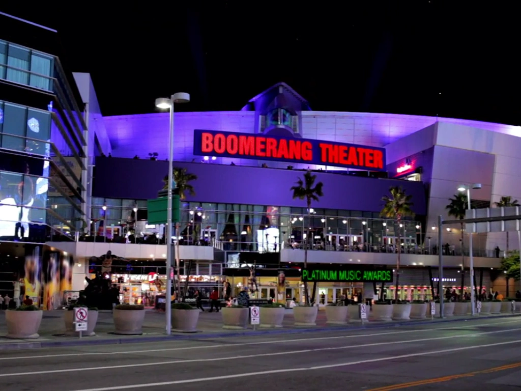 Boomerang Theater | Victorious Wiki | Fandom