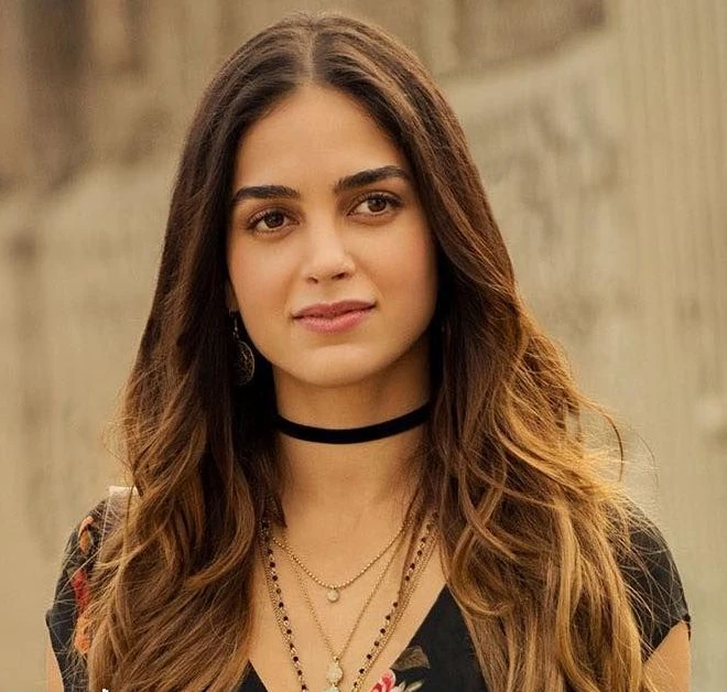 Lyn Hernandez | Vida Wiki | Fandom