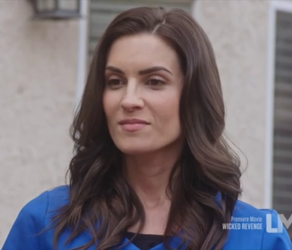 Daphne Jones (Dangerous Medicine) | Villainous Beauties Wiki | Fandom