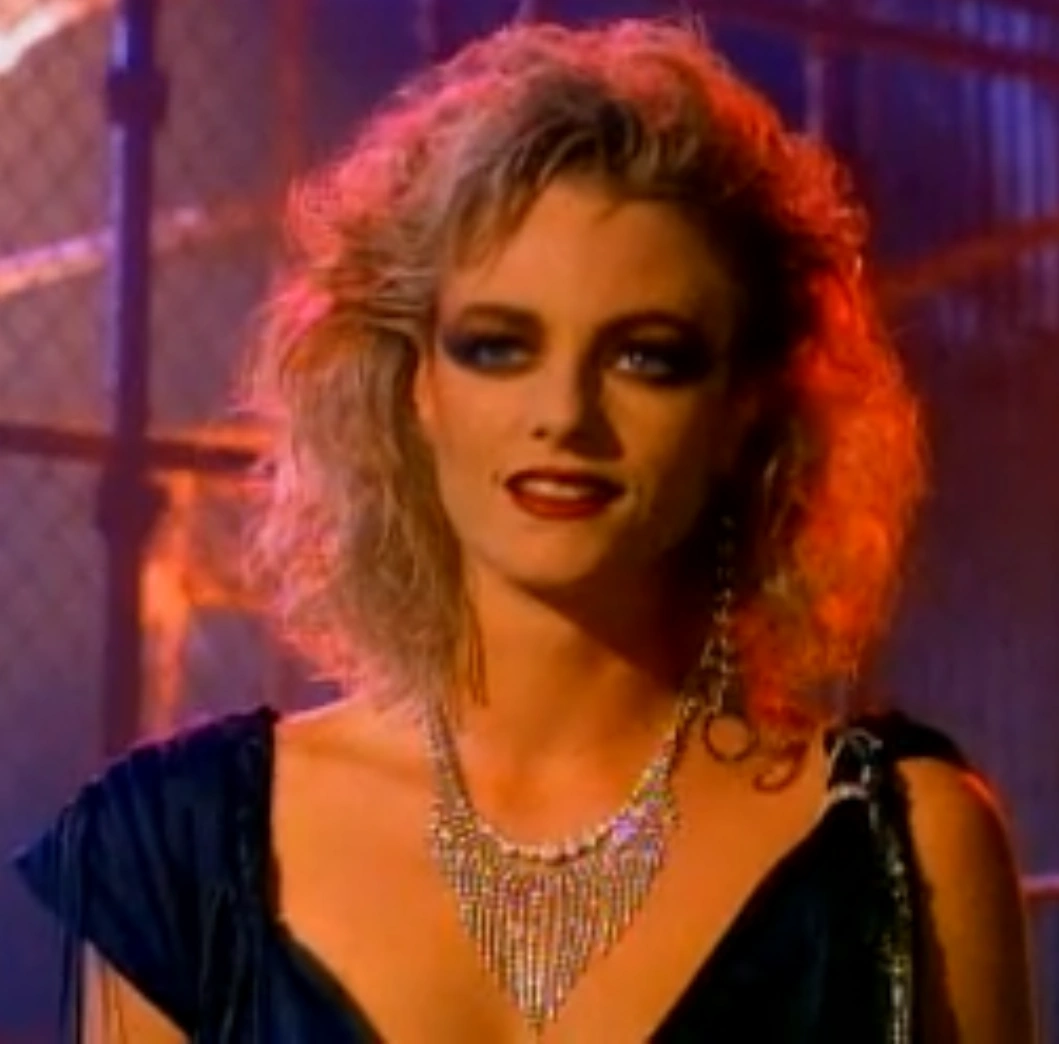 Evil Miranda (The Hitchhiker) | Villainous Beauties Wiki | Fandom