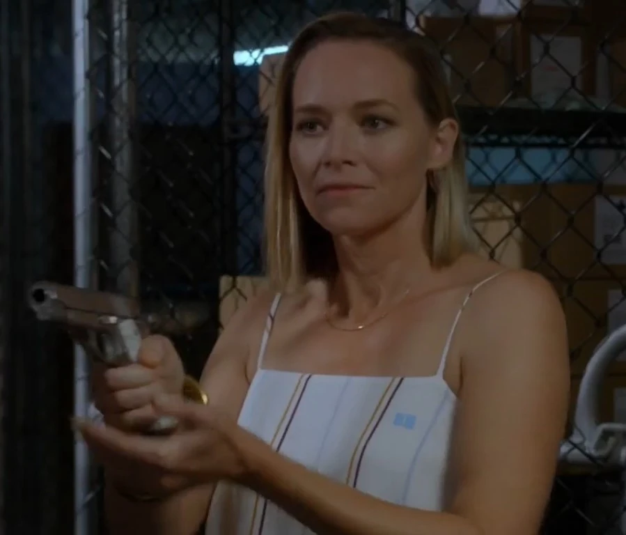 Beth (Reef Break) | Villainous Beauties Wiki | Fandom