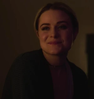 Laura Drake (Allure) | Villainous Beauties Wiki | Fandom