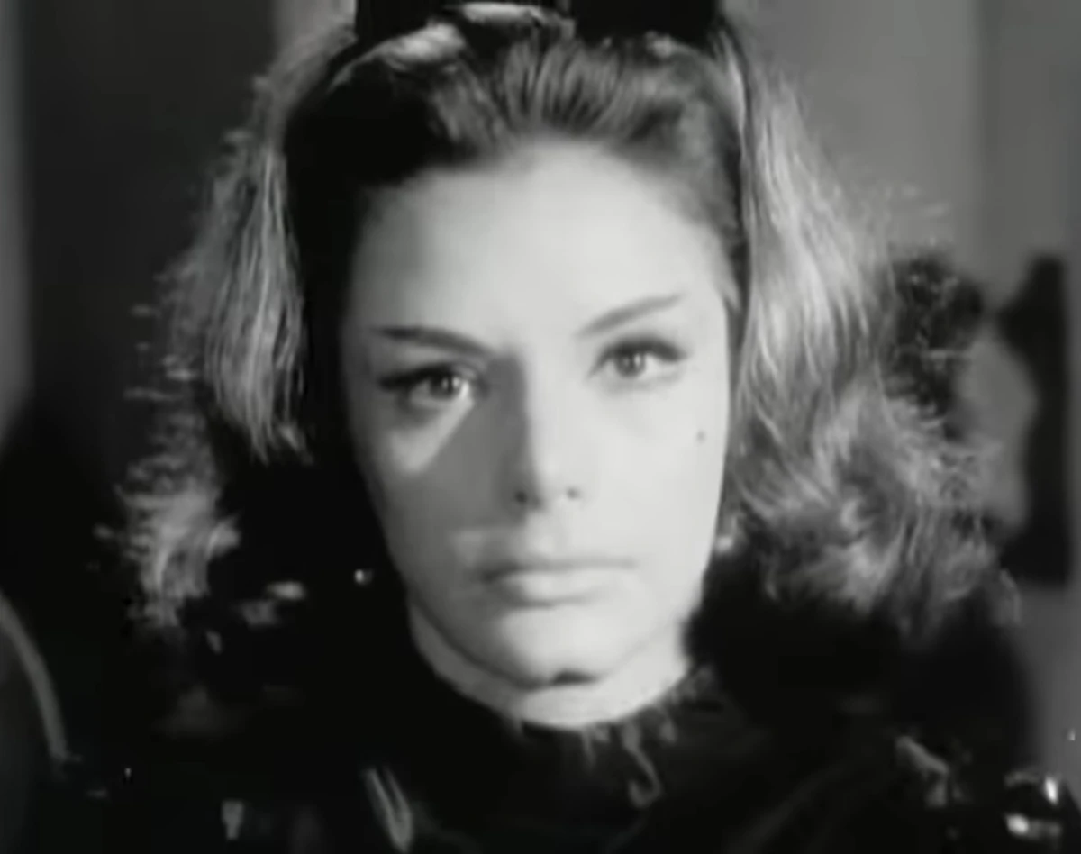 Clarisa Fernandez (La Loba) | Villainous Beauties Wiki | Fandom