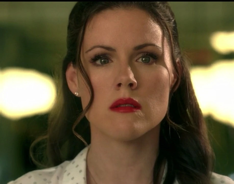 Helen Mitchell (Flashpoint) | Villainous Beauties Wiki | Fandom