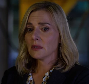 Elizabeth Newman (Lucifer) | Villainous Beauties Wiki | Fandom