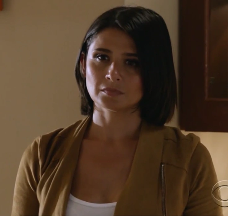 Inna Khamatov (Magnum P.I.) | Villainous Beauties Wiki | Fandom