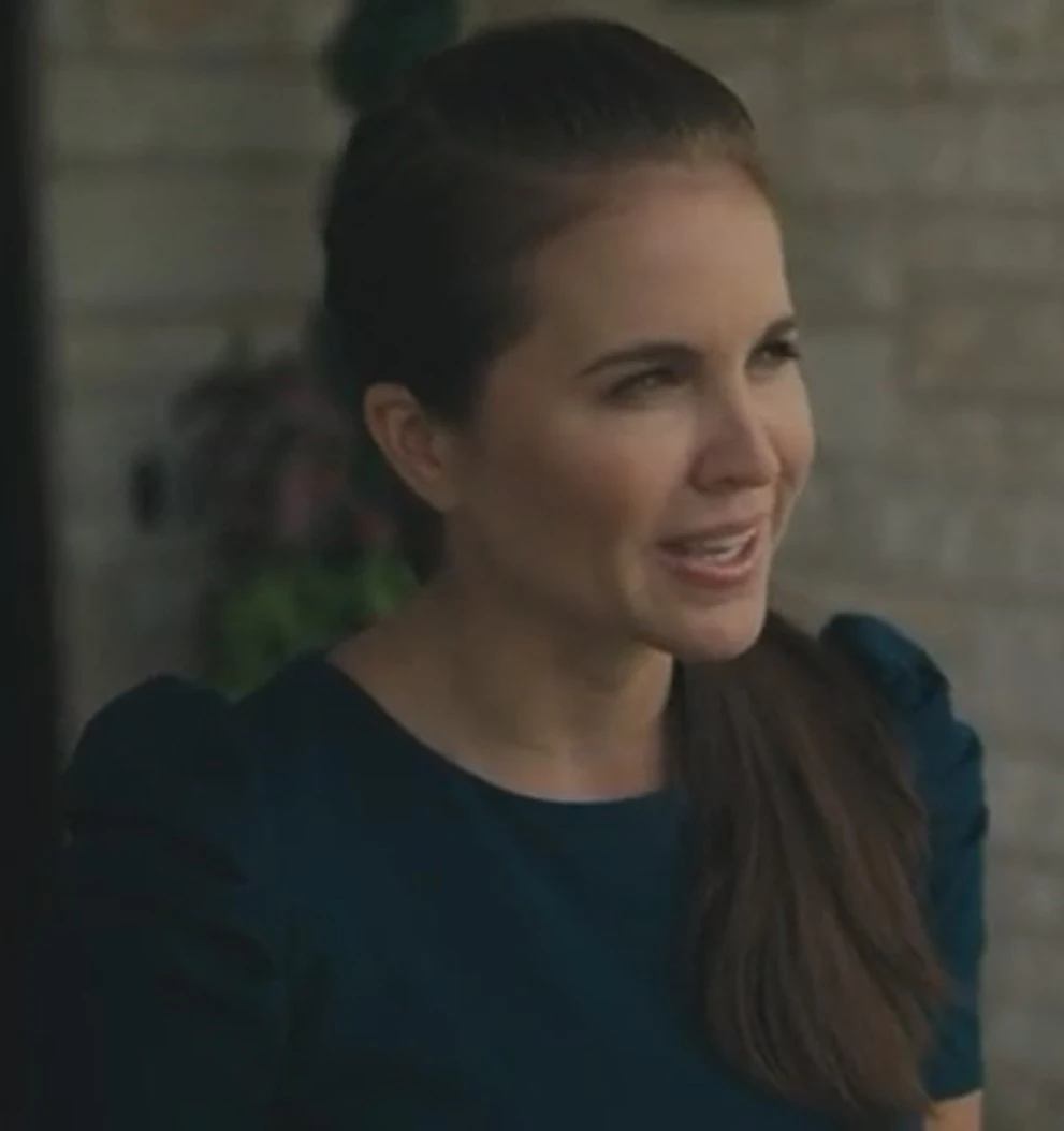 Caroline Davis (What Lies Behind Closed Doors?) | Villainous Beauties ...