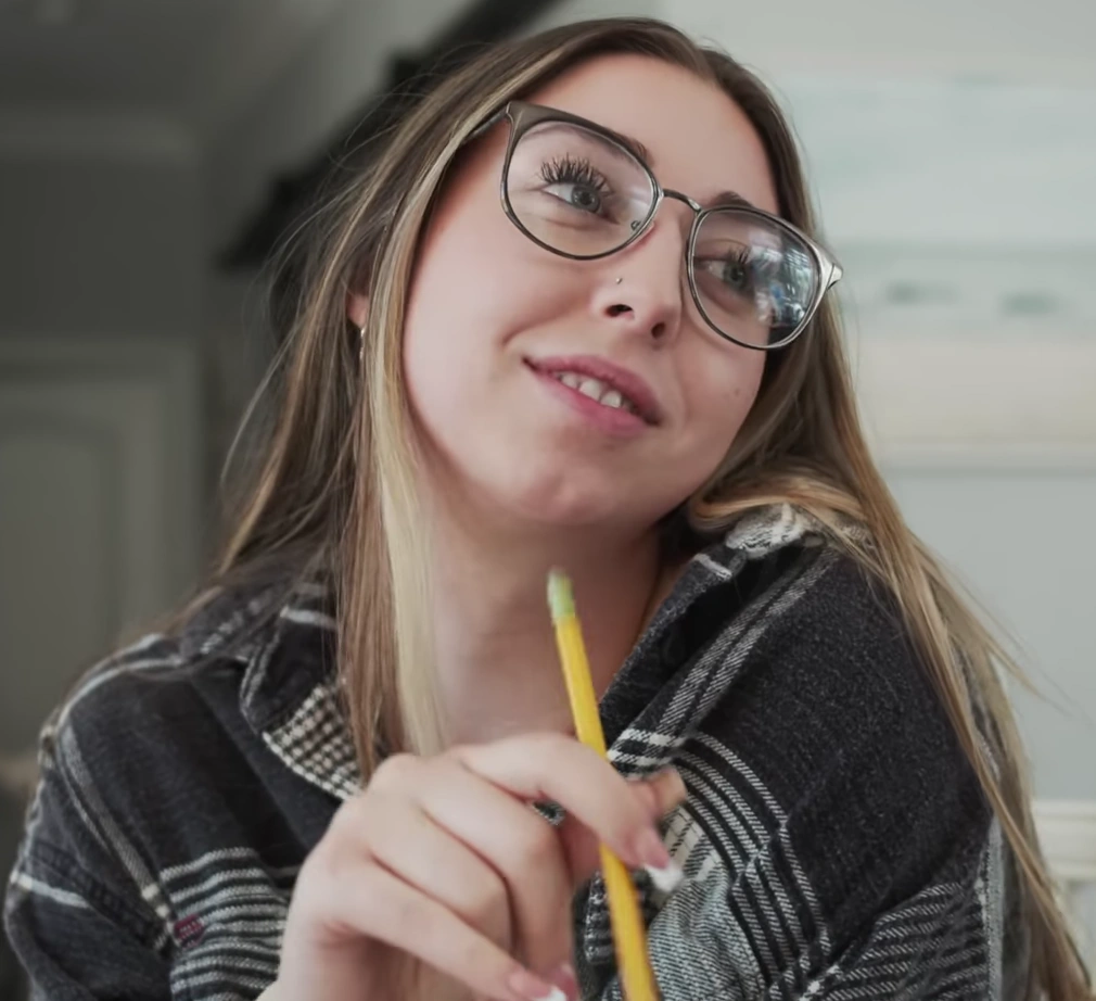 Miss Gloom (Tomorrow's Teachings) | Villainous Beauties Wiki | Fandom