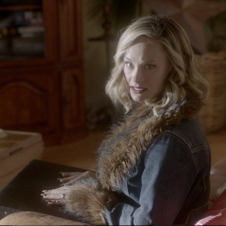 Jennifer Highfield (Deadly Exposé) | Villainous Beauties Wiki | Fandom