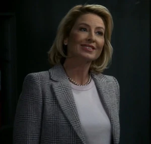 Debbie Stovelman (Brooklyn Nine-Nine) | Villainous Beauties Wiki | Fandom