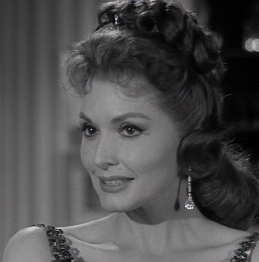 Sheila Devore (Thriller) | Villainous Beauties Wiki | Fandom