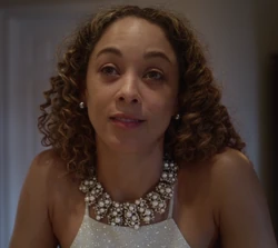 Kim Reville (The Ex Obsession) | Villainous Beauties Wiki | Fandom