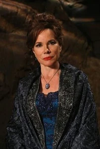 Cora Mills | Wiki Méchants Fr. | Fandom