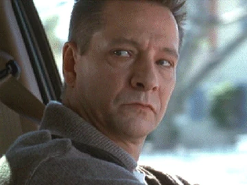 Chris Cooper Kiss American Beauty