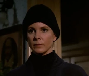 Maggie Earl | Villains Wiki | Fandom