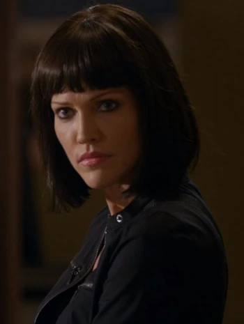 Izzy Rogers | Villains Wiki | Fandom