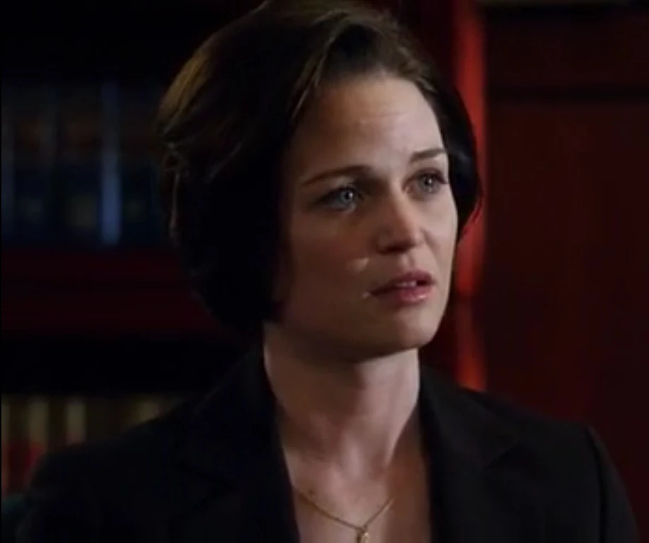 Valerie Roberts | Villains Wiki | Fandom