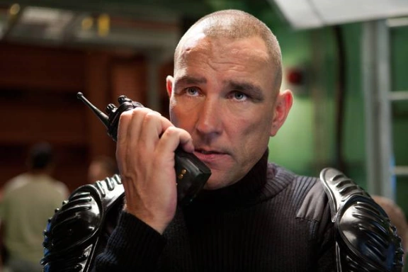 Drake (Escape Plan) | Villains Wiki | Fandom