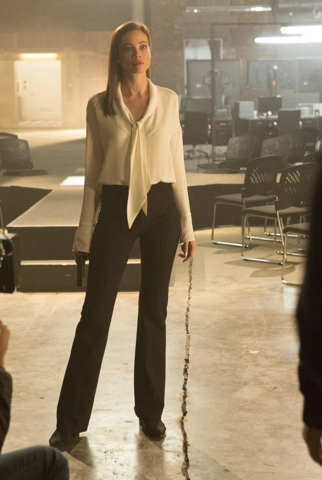 Mystery Woman (Deception) | Villains Wiki | Fandom