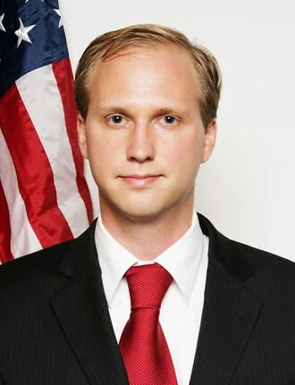 Nathan Larson | Wiki VilõesReais | Fandom