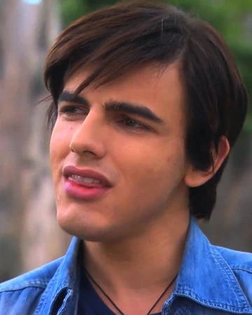 Max De La Torre | Wiki VincentVampiro | Fandom