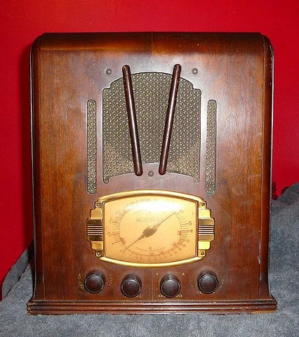 Motorola Model 5T | Vintage Tech Wiki | Fandom