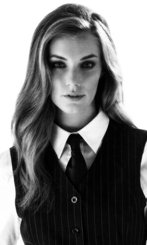 Gwendolyn Archer | Viral Break Wiki | Fandom