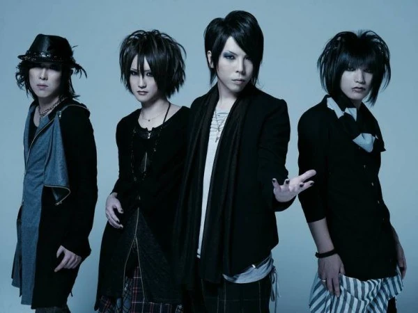 heidi. | Visual Lyrics Wiki | Fandom