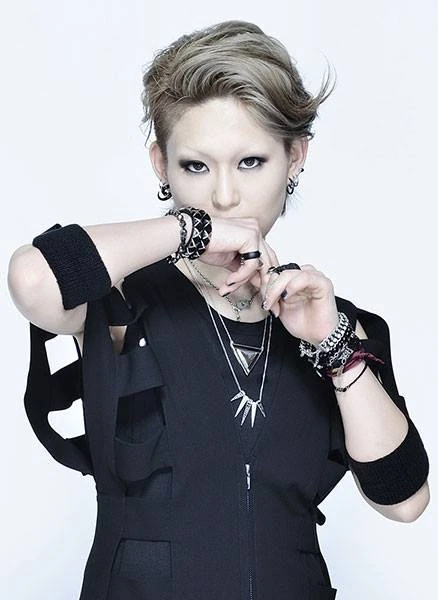 Mally | Wiki Visual Kei | Fandom