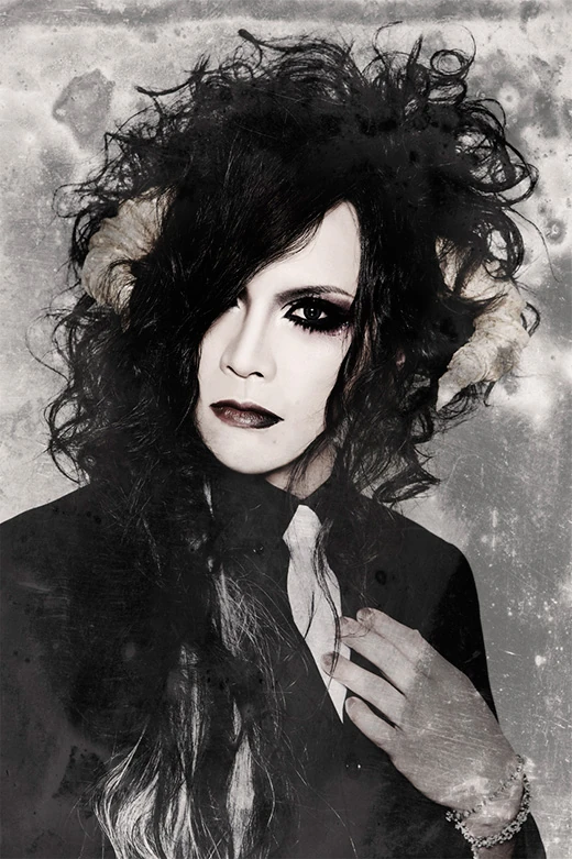 Loki (More) | Wiki Visual Kei | Fandom