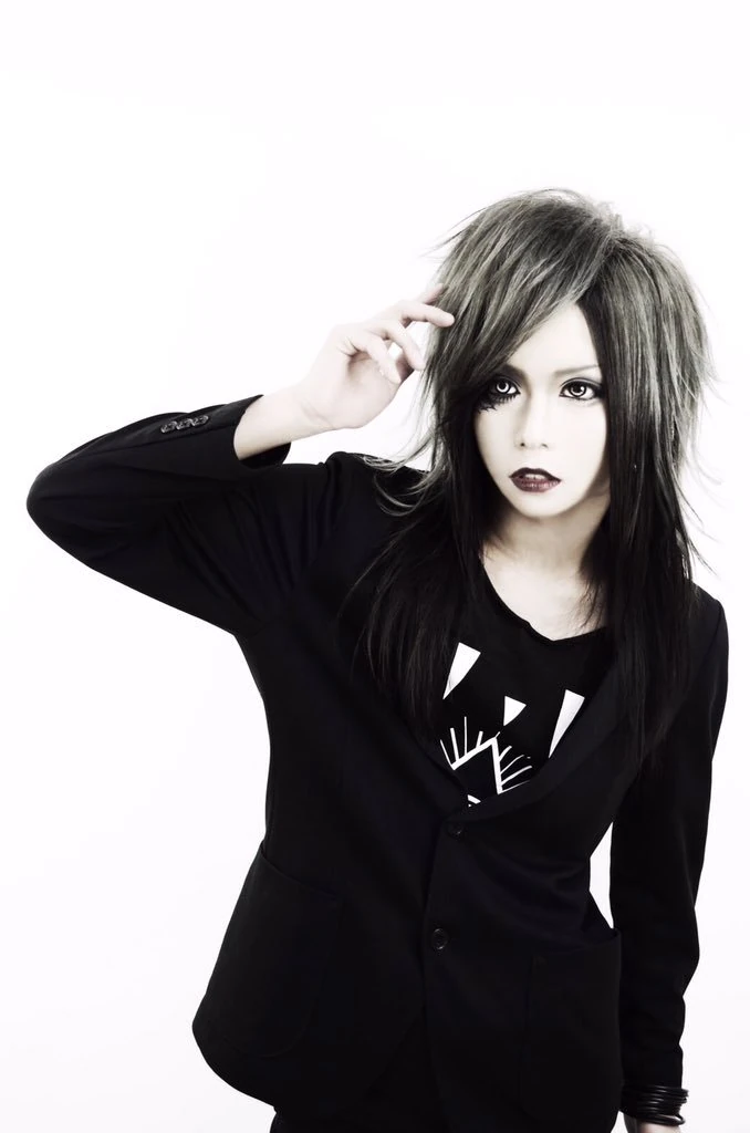 Ray (DEVILOOF) | Wiki Visual Kei | Fandom