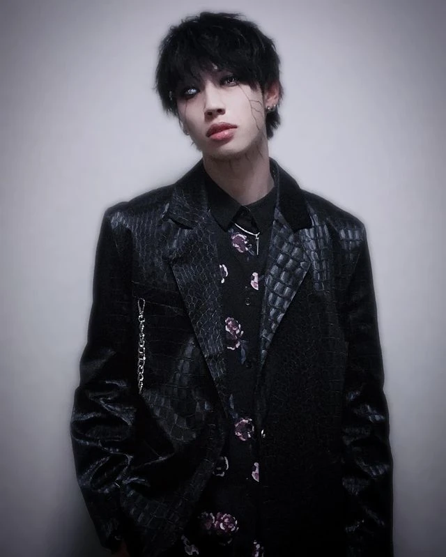 Roze (BLACK GROW BERRY) | Wiki Visual Kei | Fandom