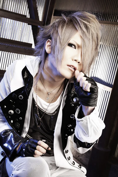 Eye (-VeiL-) | Wiki Visual Kei | Fandom