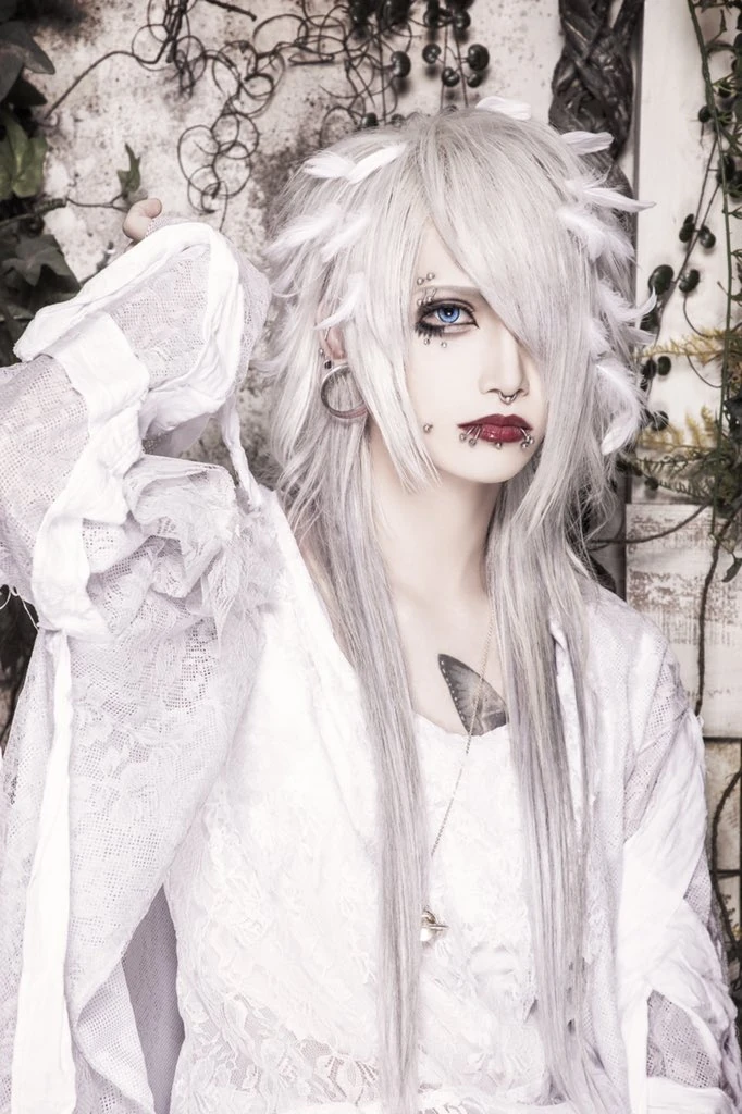 Ikura Uni | Wiki Visual Kei | Fandom