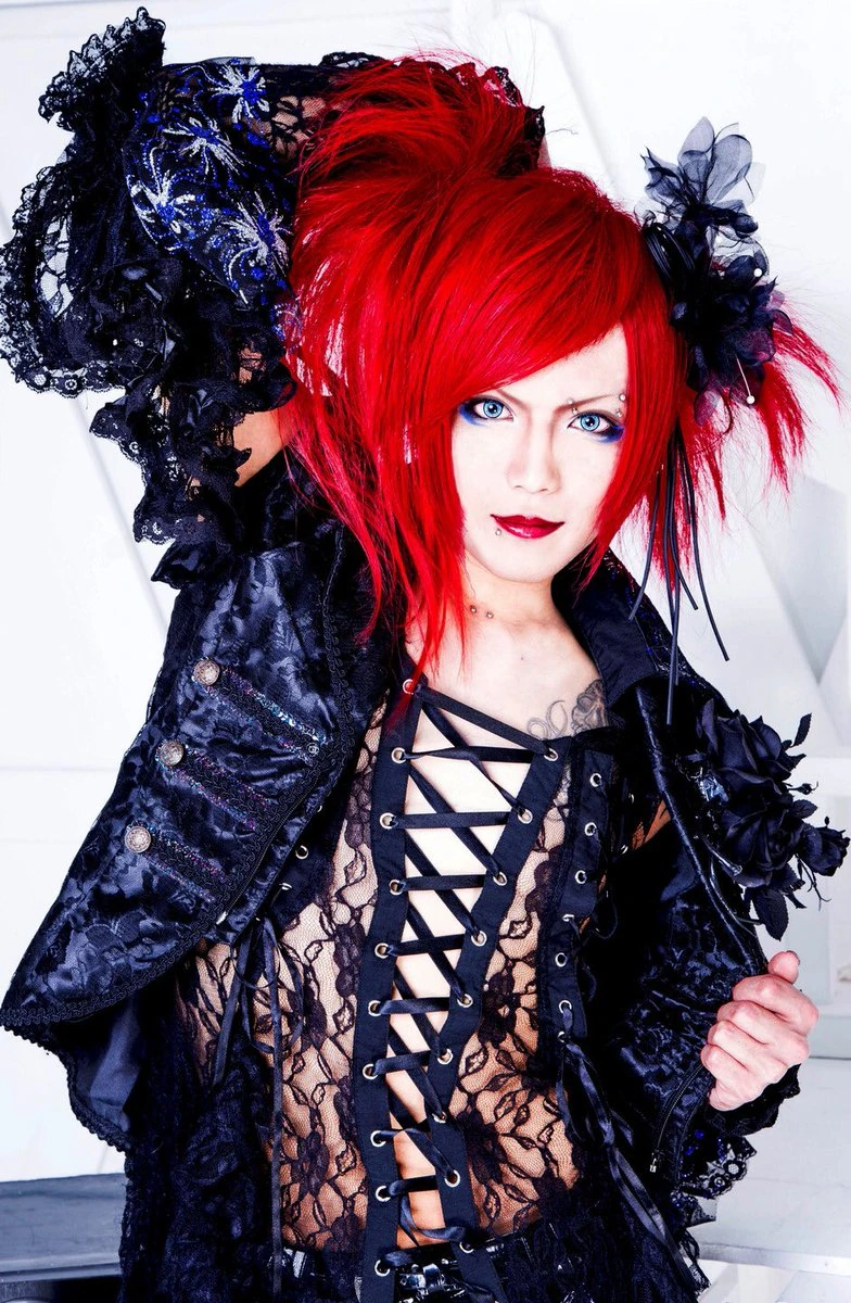 Takuro (Chiodo) | Wiki Visual Kei | Fandom