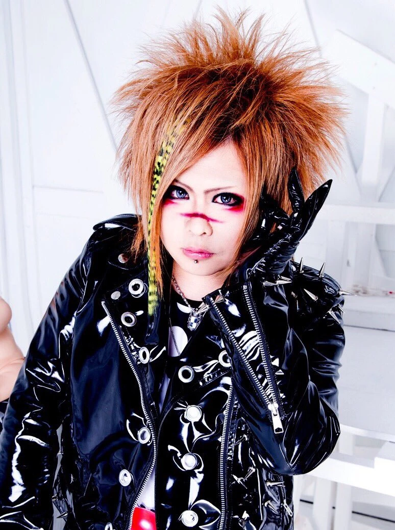 Sayuki (Chiodo) | Wiki Visual Kei | Fandom