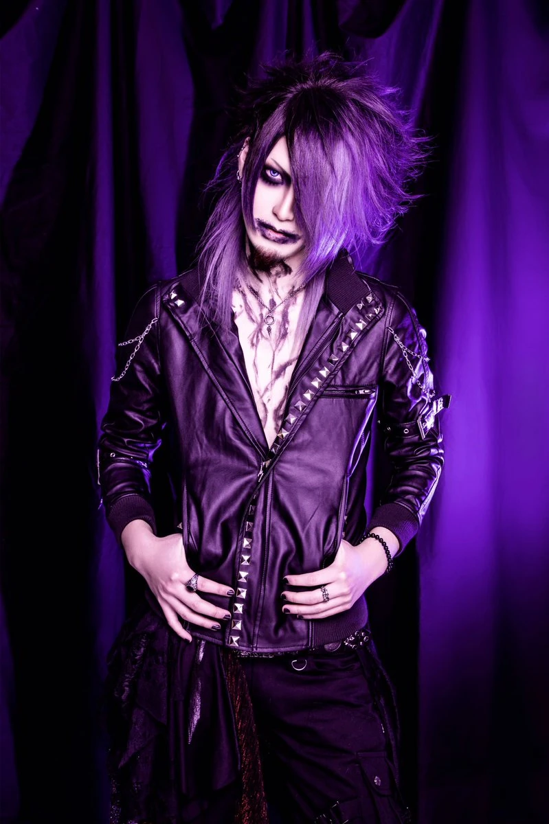 Zin (JE:NOVA) | Wiki Visual Kei | Fandom