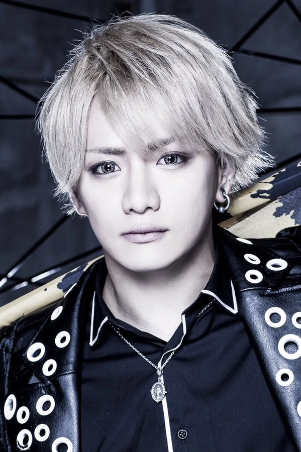 Ryohei (CLØWD) | Wiki Visual Kei | Fandom